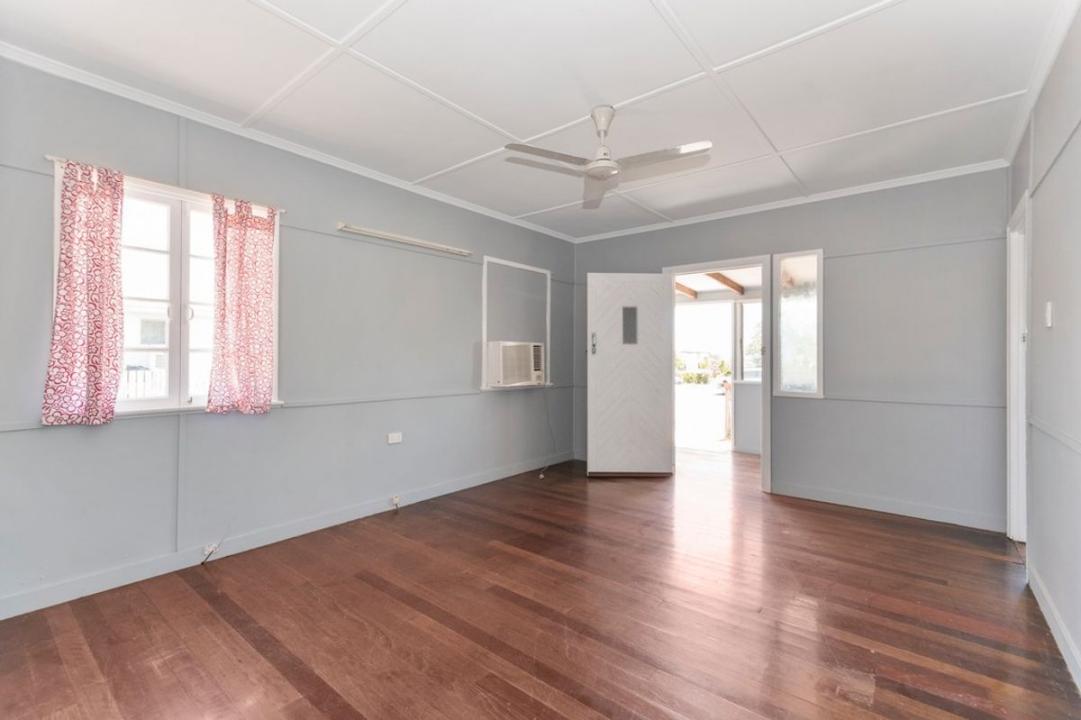 Single Family Home for Rent at 283A Stuart Drive, Wulguru, QLD 4811 ...