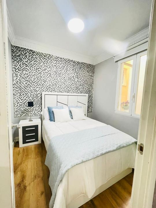 Condominium/Co-Op For Rent, Madrid Capital Madrid 28001 Spain