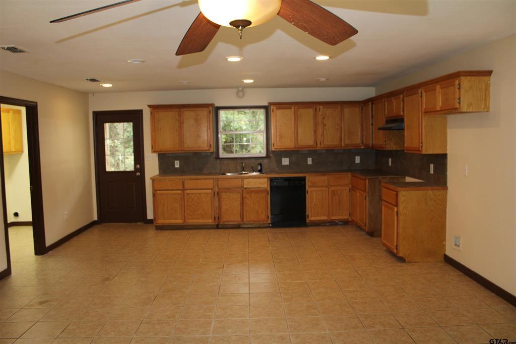 185 Caroline St., Rusk, テキサス 75785, アメリカ合衆国の販売中の 一戸建て住宅 | CENTURY 21®
