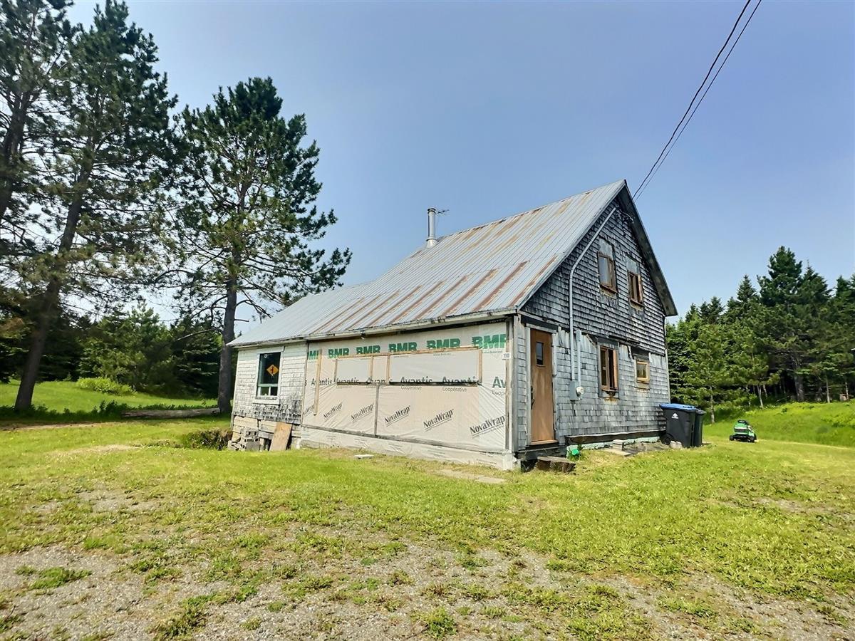 Dom Jednorodzinny na sprzedaż w 190 Route 232, Saint-Eusèbe, Quebec G0L ...