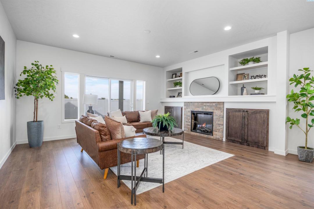 Dom Jednorodzinny na sprzedaż w 235 Schrute Rd, Prosser, Waszyngton ...