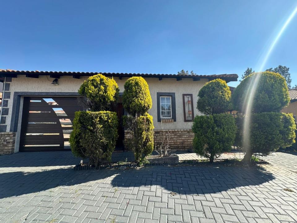 Home for Sale at Rustenburg, North West, South Africa | Century 21®