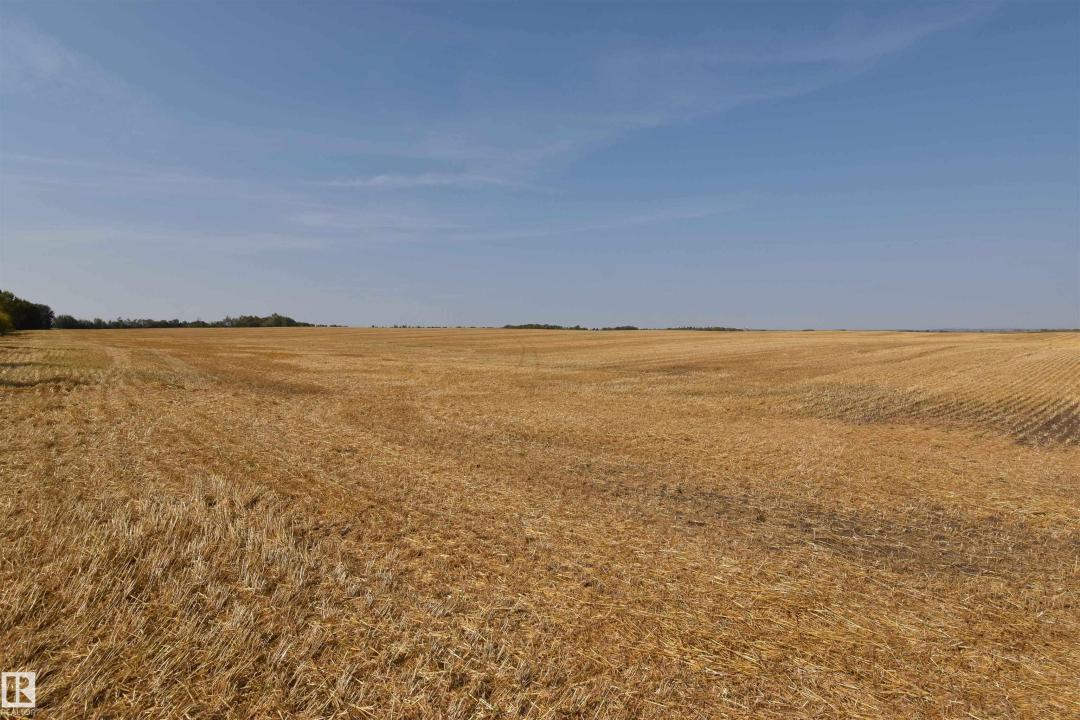 Single Family Home for Sale at RGE RD 275 TWP RD 523, Rural Parkland ...