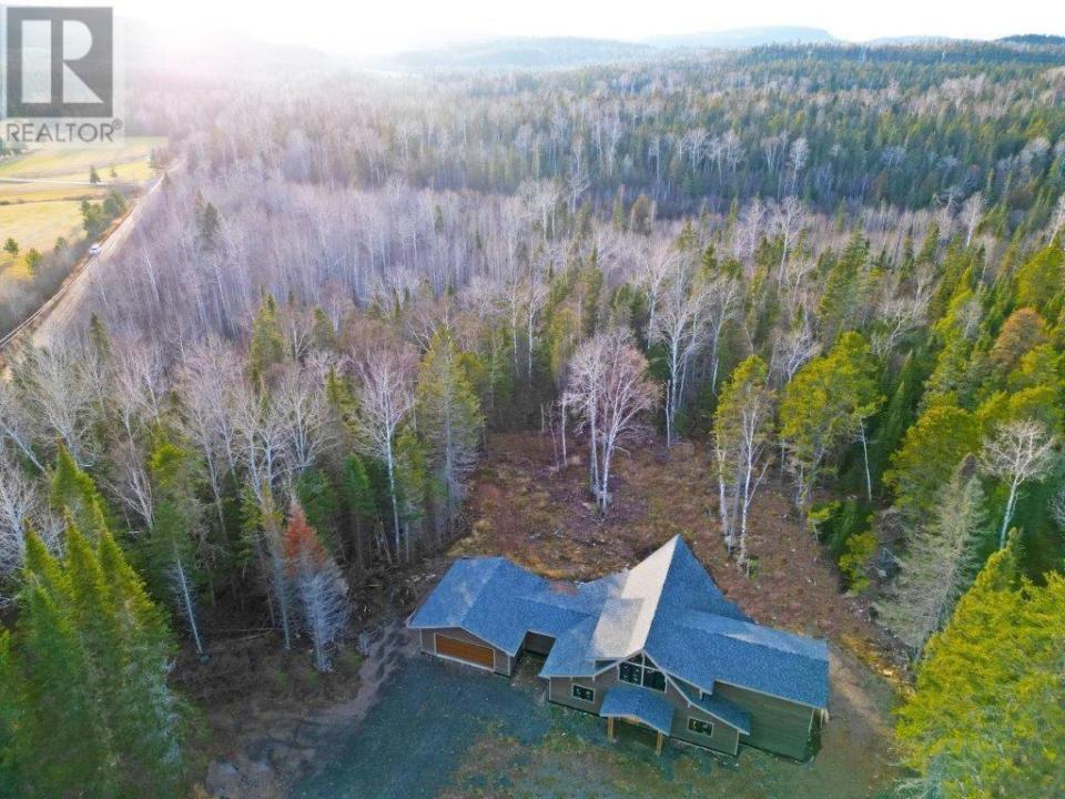 Accueil en vente à 115 GOLF COURSE ROAD, Nipigon, Ontario P0T 2J0 ...