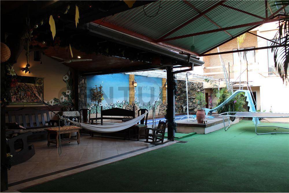 Casa Unifamiliar en Venta en Marcos Riera casi Teniente Rivarola ...