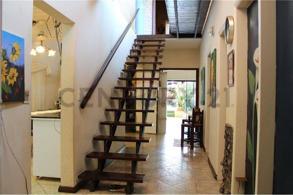 Casa Unifamiliar en Venta en Marcos Riera casi Teniente Rivarola ...