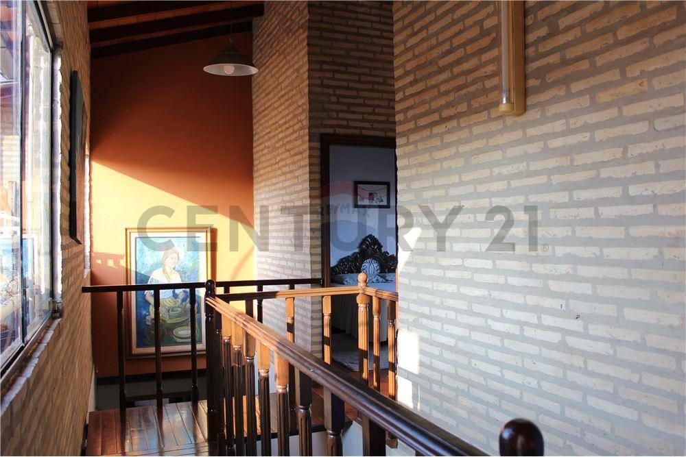 Casa Unifamiliar en Venta en Marcos Riera casi Teniente Rivarola ...