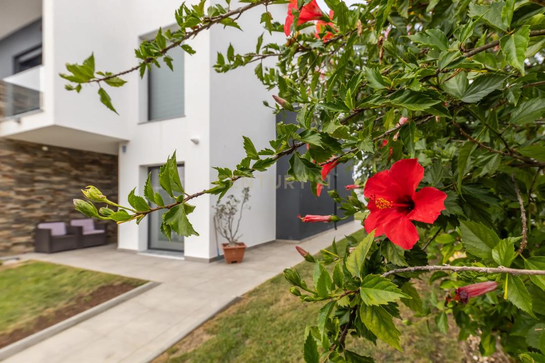 Single Family Home for Sale at Almada, Setubal 2815-665, Portugal ...