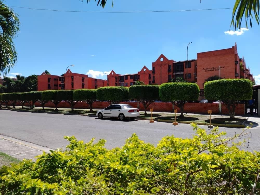 位於Fuerzas Aereas con 19 de abril Counjunto Residencial Cristobal Colon ...