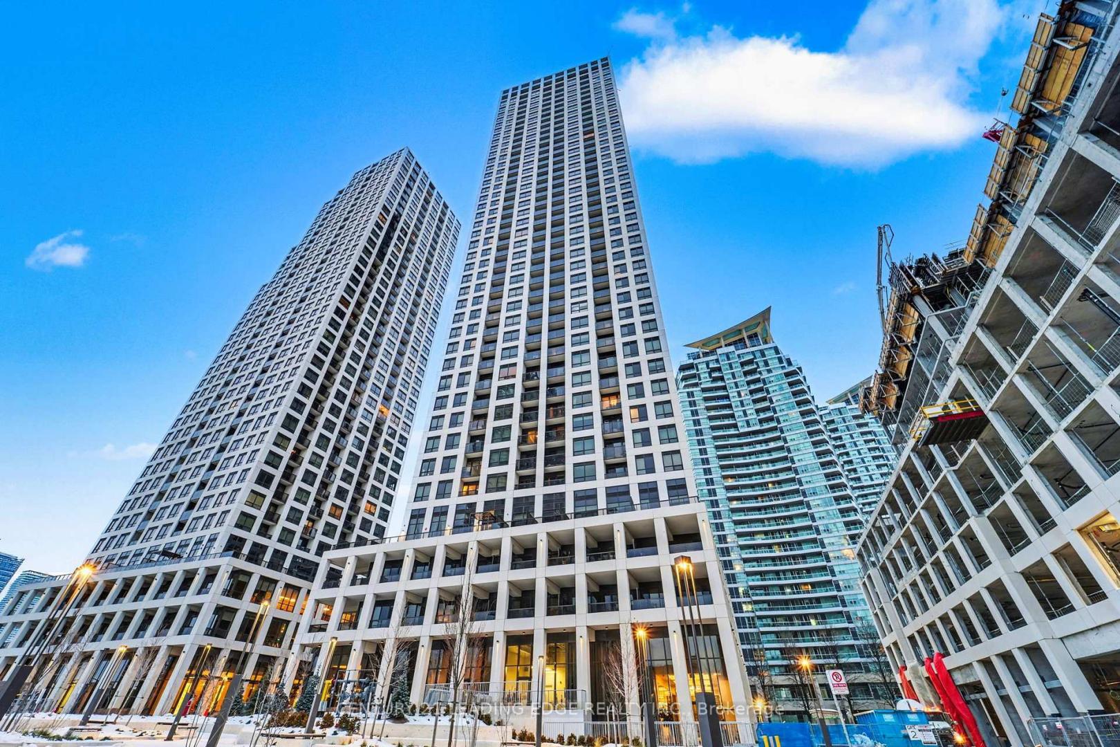 Apartment for Sale at 30 ELM DRIVE W, Mississauga, Ontario L5B 0N6 ...