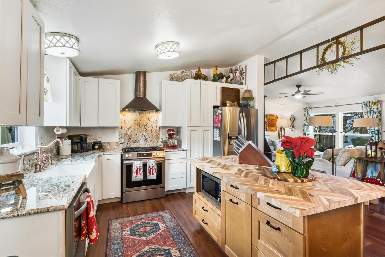 Single Family Home for Sale at 16483 Creekside, East Sonora, California ...