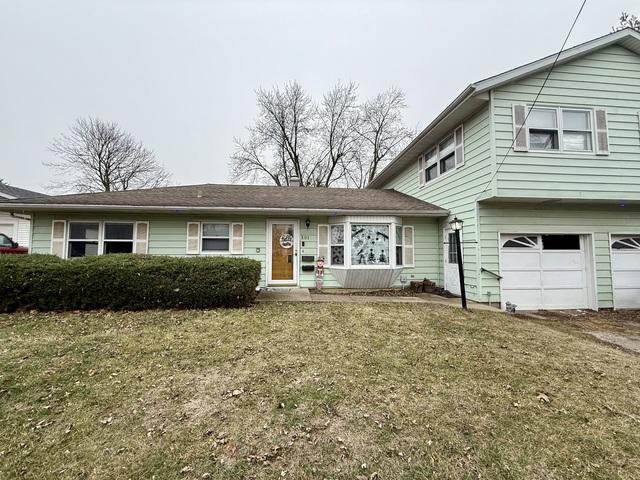 Single Family Home for Sale at 301 S Walnut, Clinton, Illinois 61727 ...