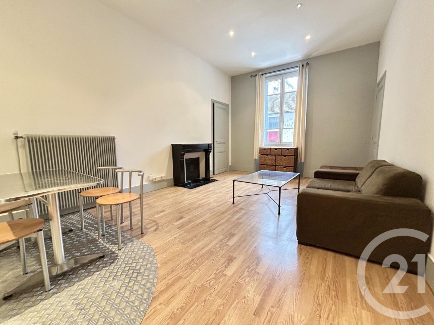 Apartment for Rent at Grenoble, Rhône-Alpes 38000, France | CENTURY 21®